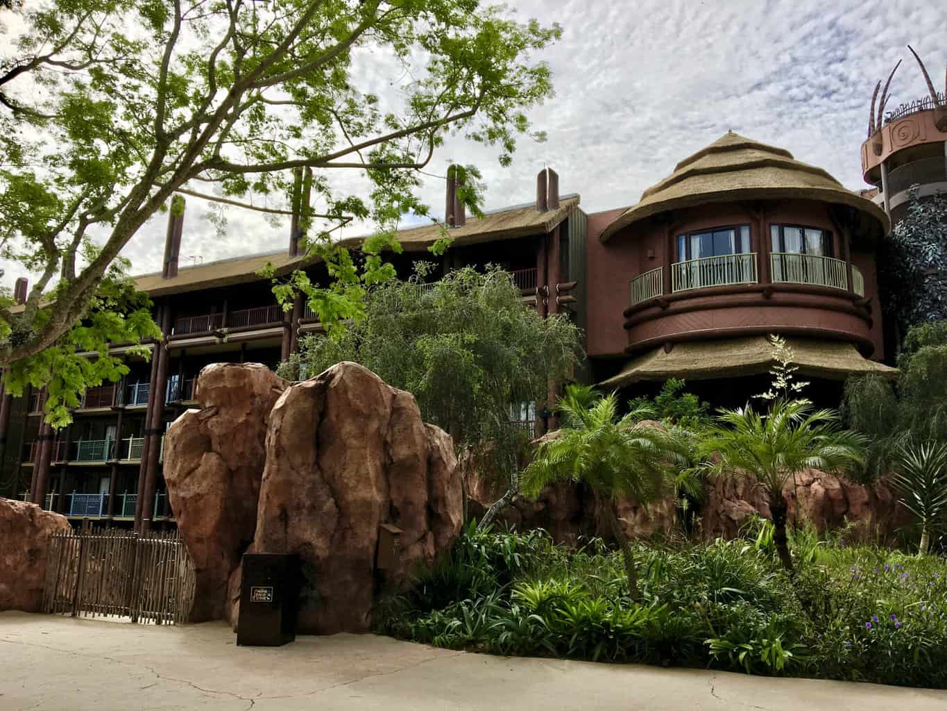 Expert Guide to Disney Animal Kingdom Lodge Transportation! - Pixie ...