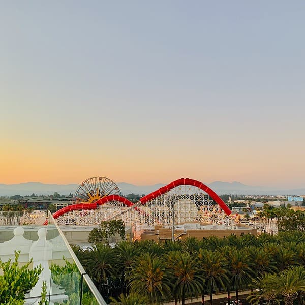 11 Best Disneyland Vloggers and Disney YouTube Channels - Pixie Packing ...