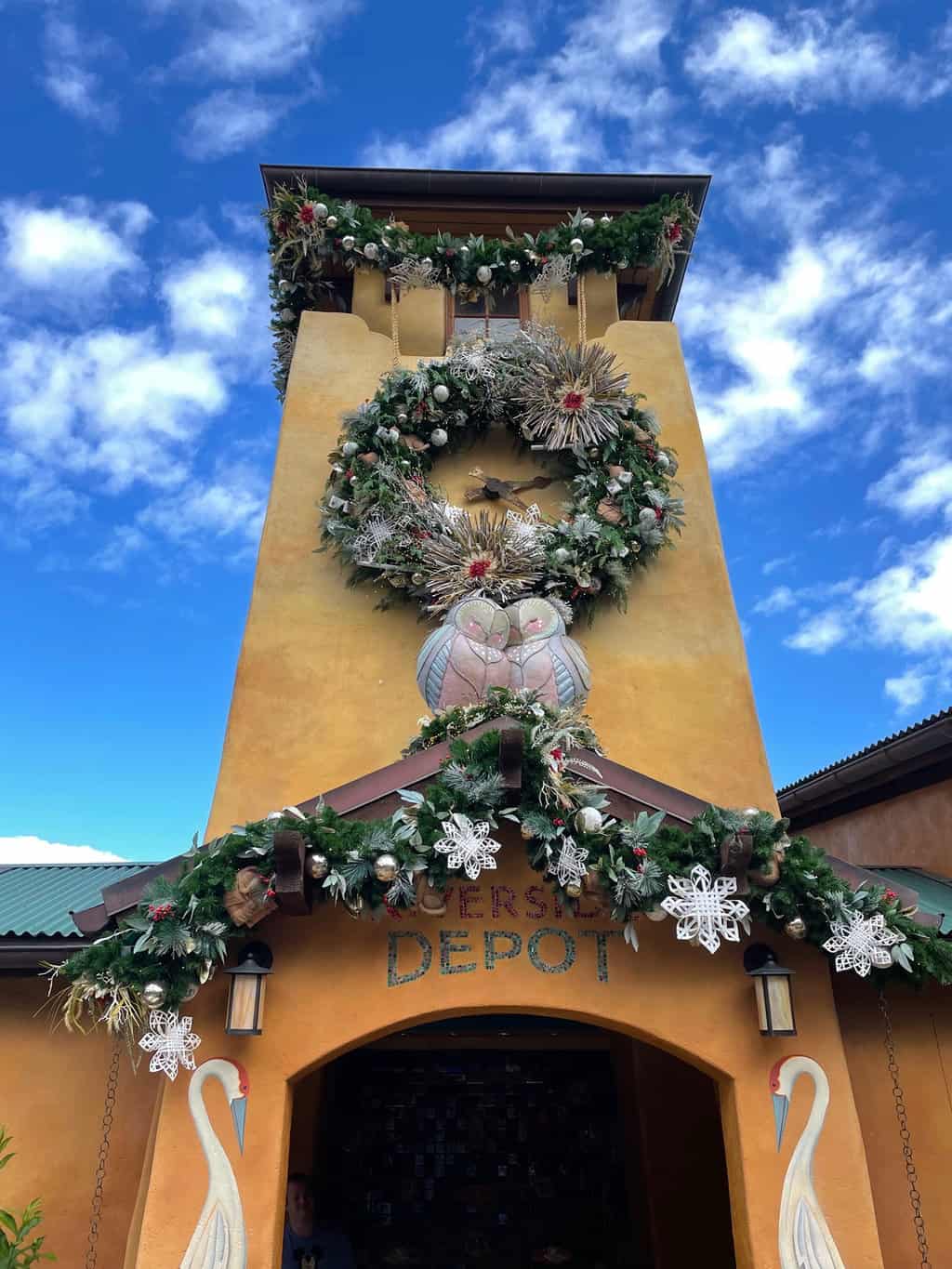 The Insider's Guide to the Best Time to Visit Disney World in December ...